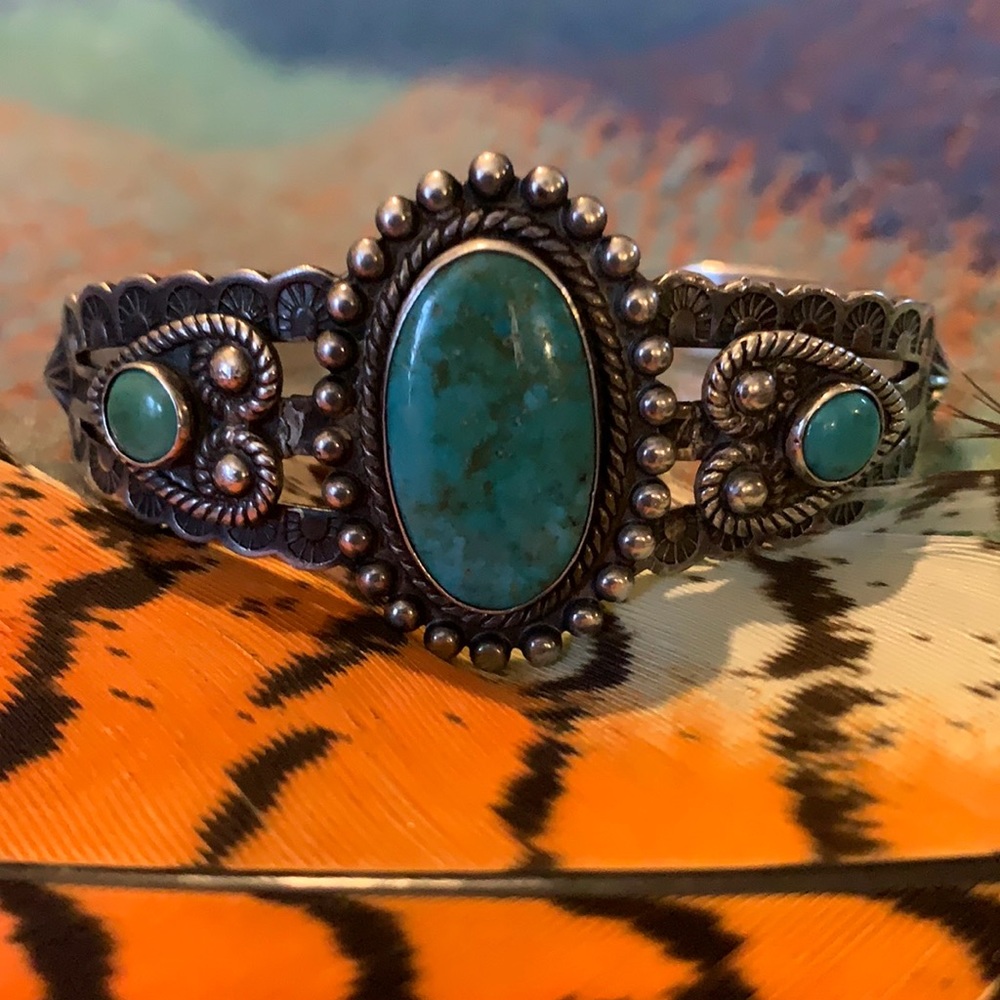 925 Native American Turquoise Cuff - Gem